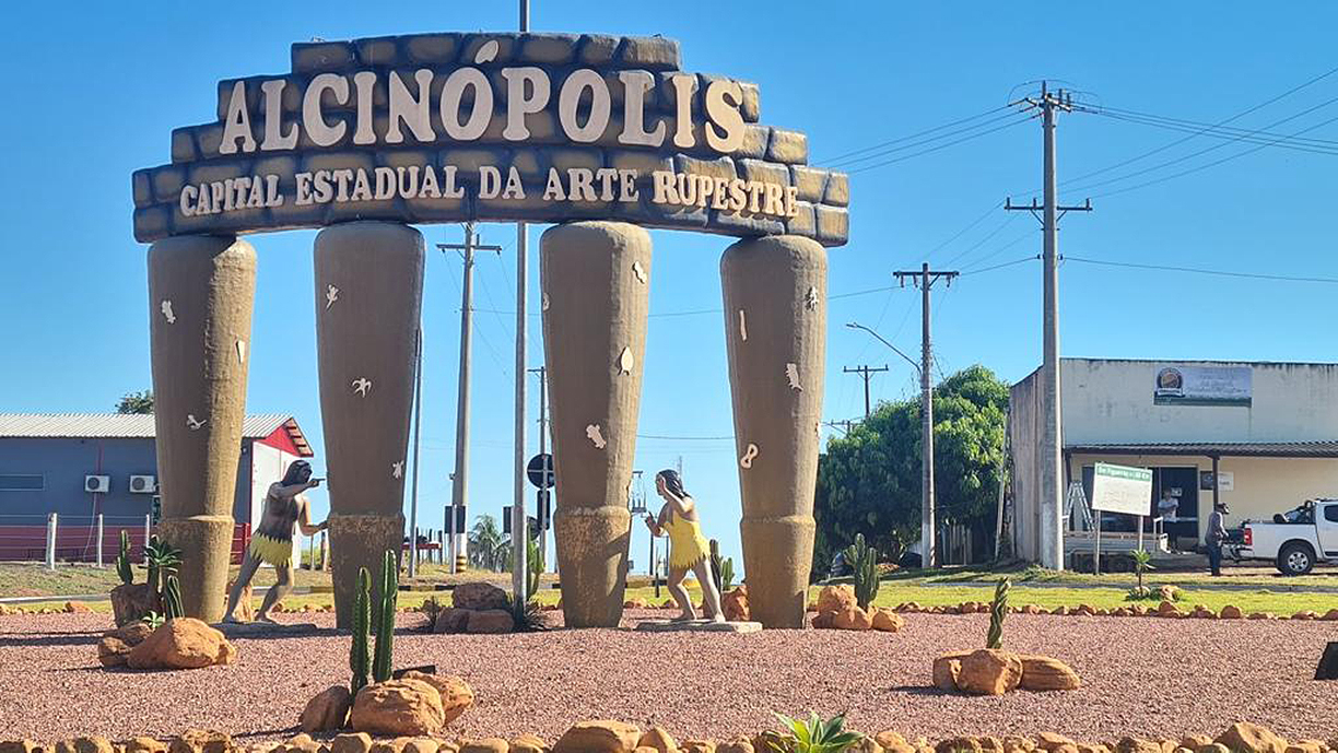 EXPEDIÇÃO MS APRESENTOU AS BELEZAS DA ROTA RUPESTRE DE ALCINÓPOLIS ...